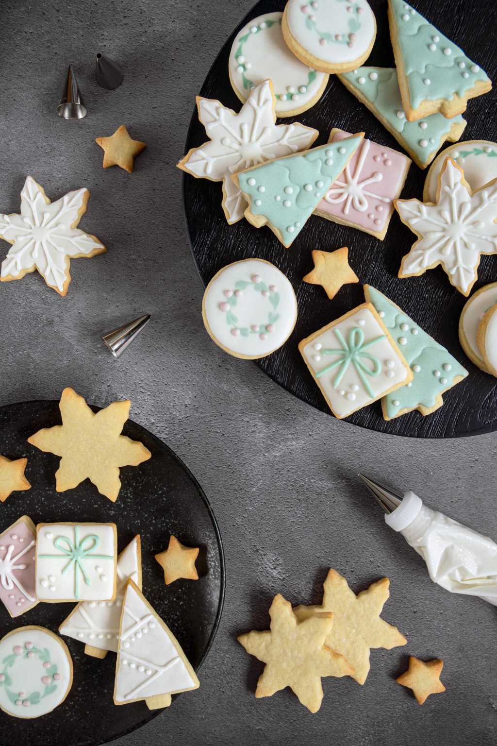 Royal Icing (With Fresh Egg Whites) - Cakesperiments